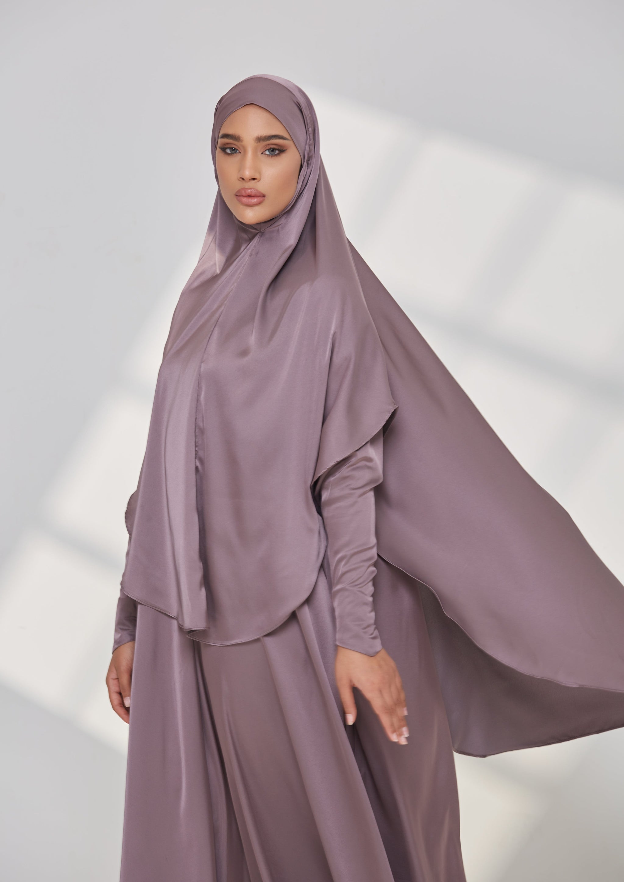 Sara Official (www.qsaraworld.com)